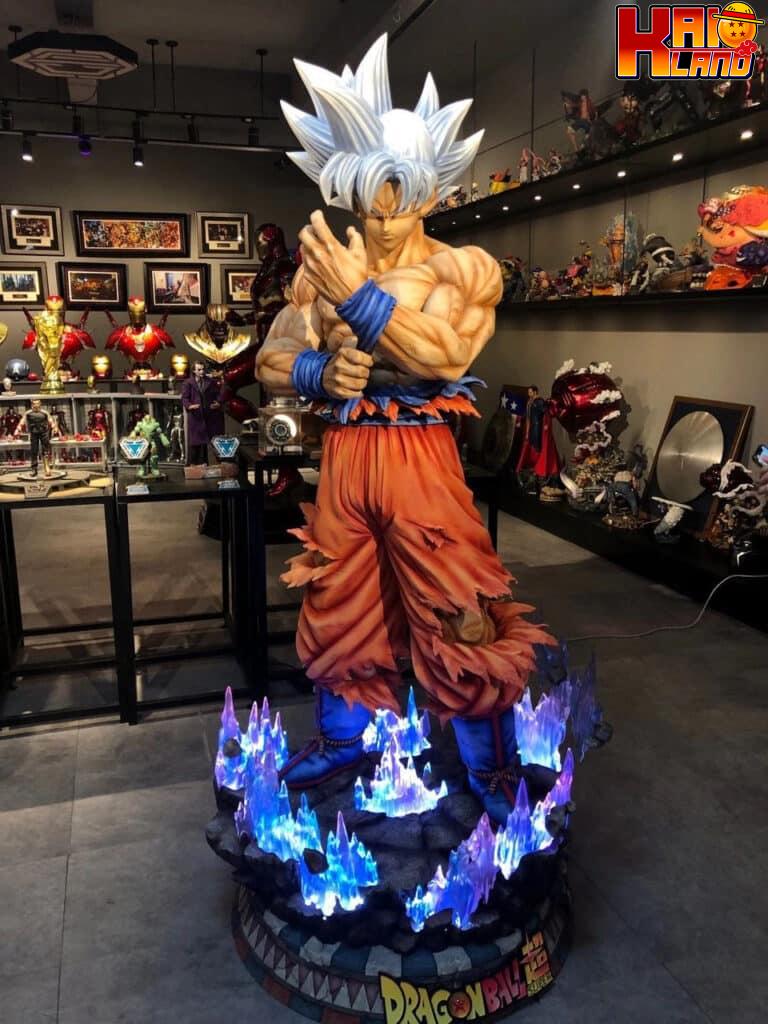 Dragon Ball Infinite Studio UI Goku Resin Statue - Kaioland
